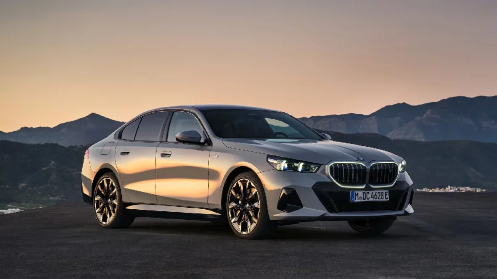سيارات BMW 5 Series و i5.. قمة الفخامة والتكنولوجيا المتطورة
