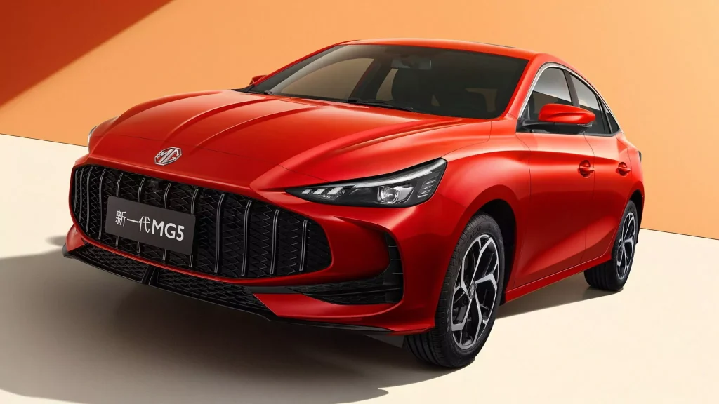 كل ما تحتاج معرفته عن MG5 Facelift 2025 الجديدة
